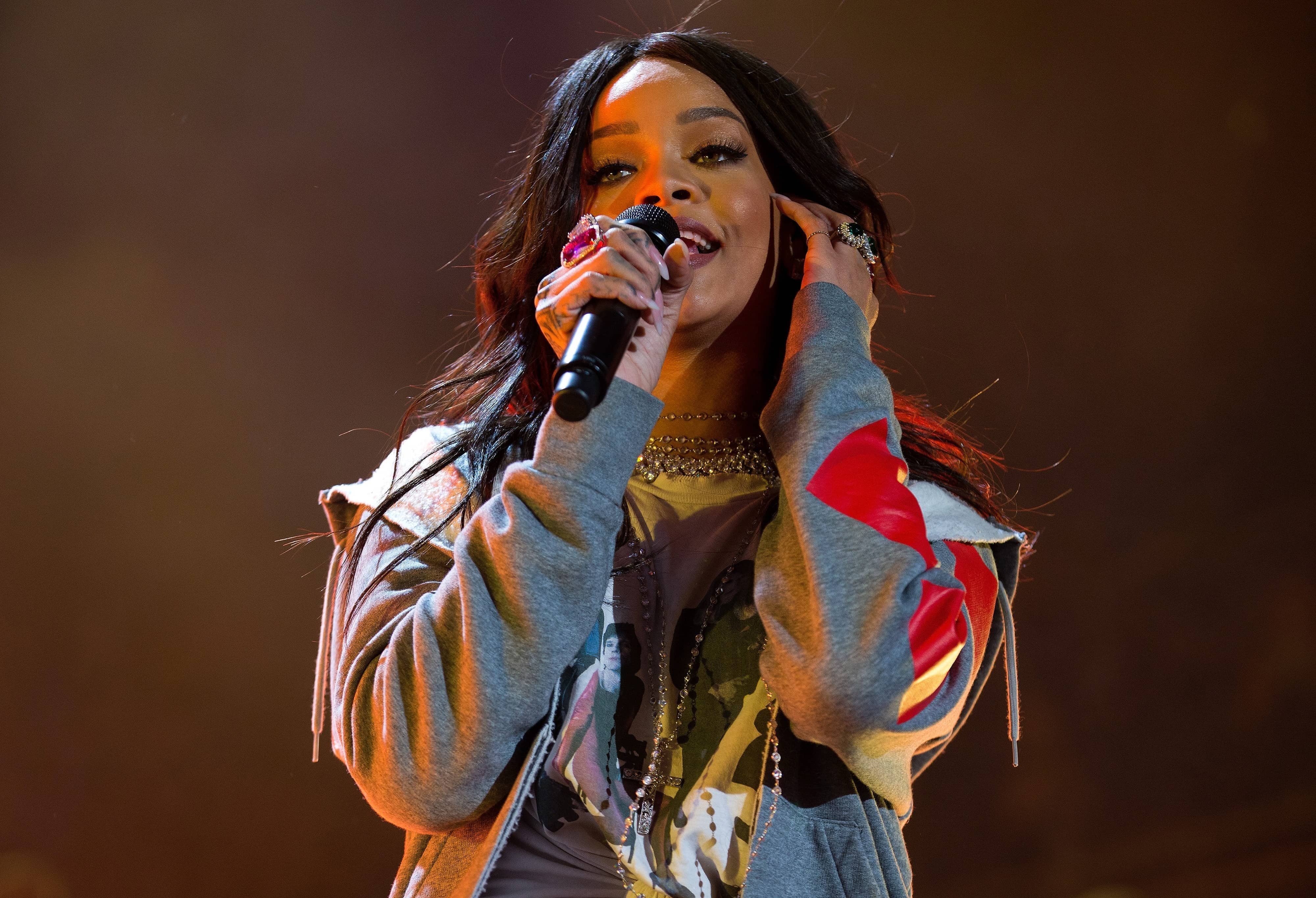 Top Richest Female Musicians in the World in 2021 - B 105.7